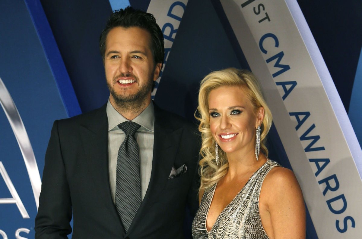 Luke Bryan Net Worth: From Peanut Farms to $160 Million Fortune